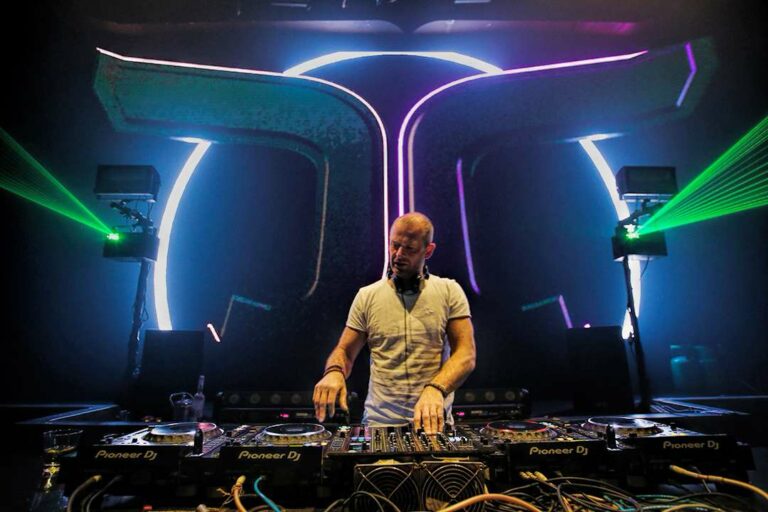 Richard Durand lanza su nuevo álbum, 'Reactivate'