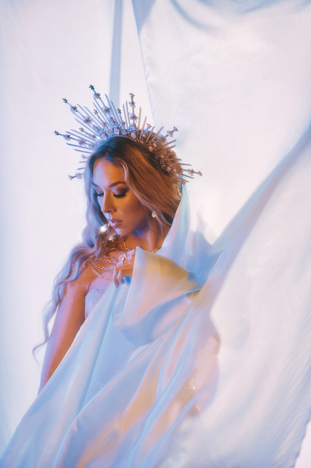 HALIENE brilla con su nuevo lanzamiento, 'Reach Across The Sky'