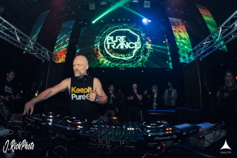 Solarstone presenta su nuevo single, 'Hope'