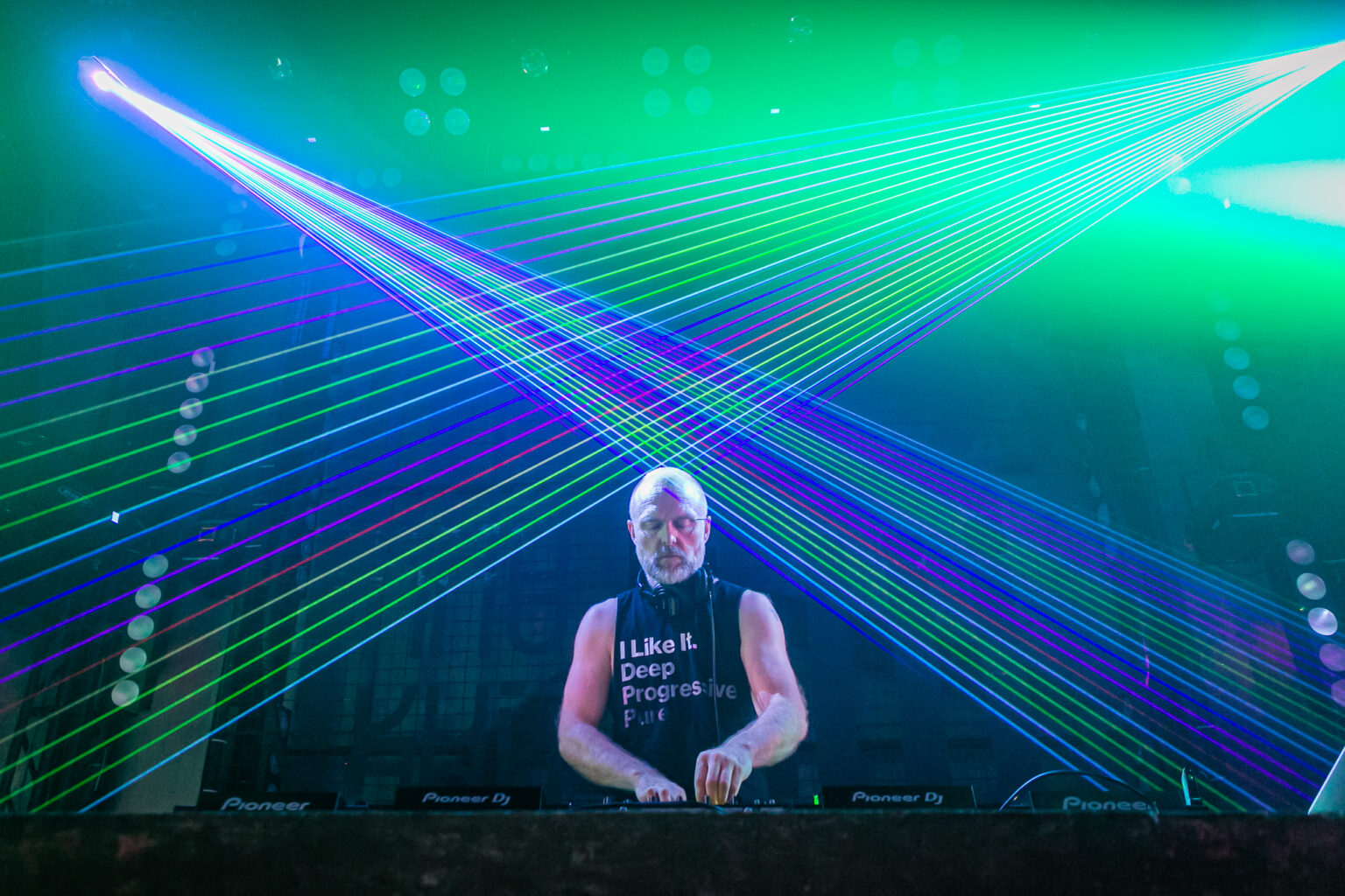 Solarstone presenta su nuevo single, 'Vision'