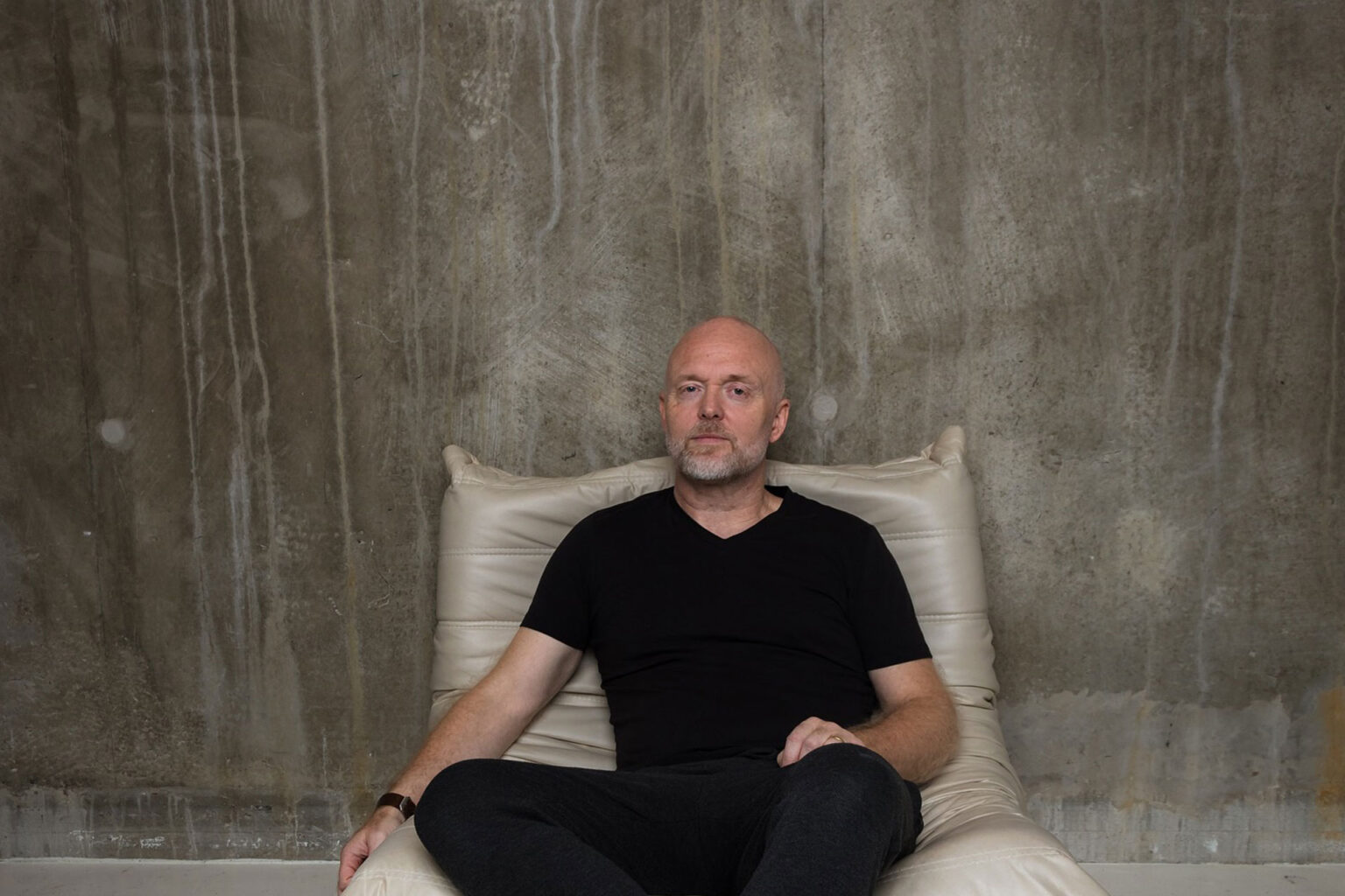 Solarstone lanza su nuevo single: 'over the mountains'